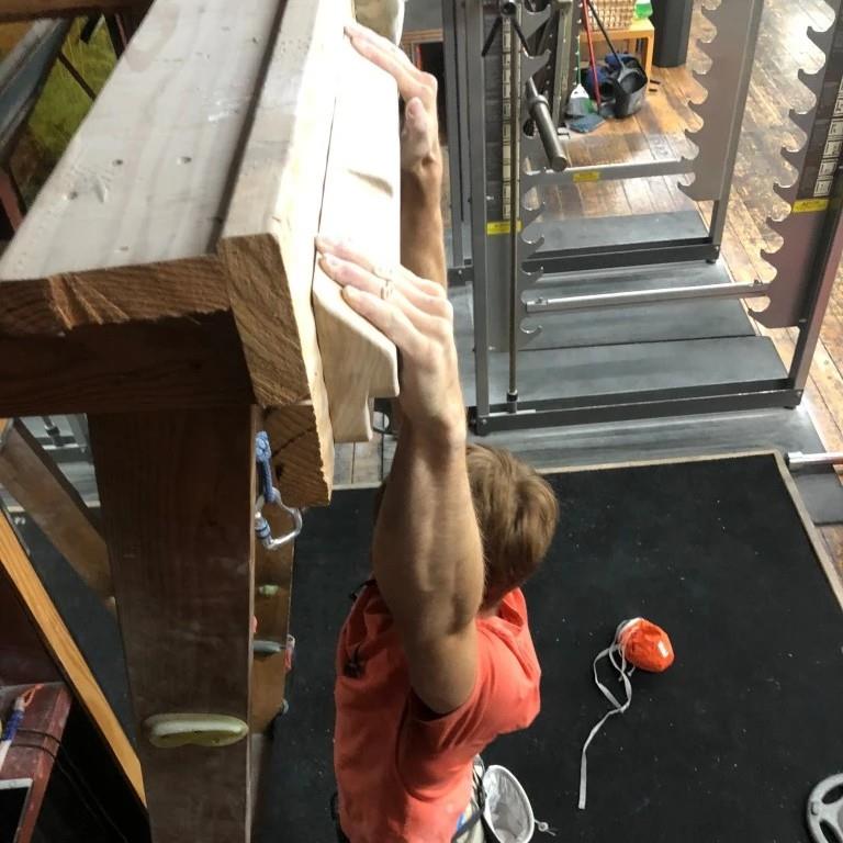 Beastmaker 2000 Series Wooden Training Board/Hangboard 58cm Brown