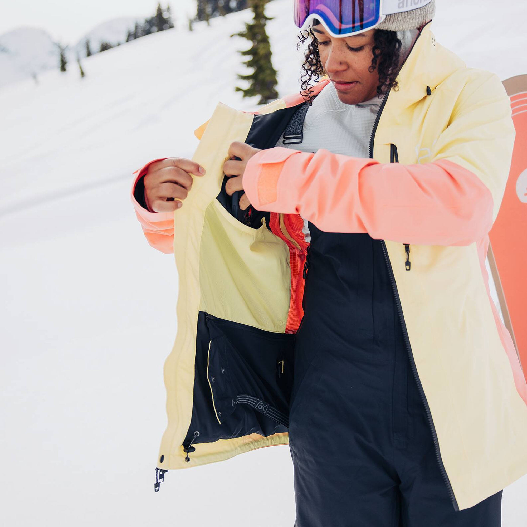 Burton [ak] Upshift Womens GTX Snowboard Jacket | Absolute-Snow