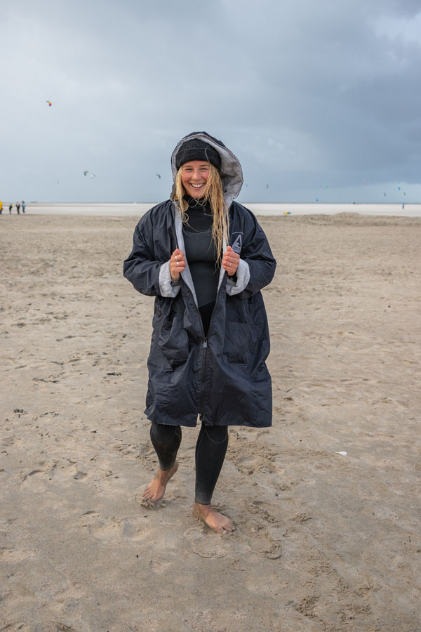 WaveHawaii Storm Poncho Dressing Dry Robe Towel | Absolute-Snow