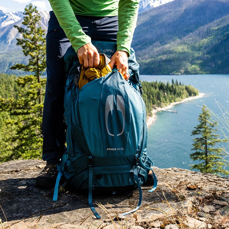Osprey Atmos AG 65 Hiking Backpack | Absolute-Snow